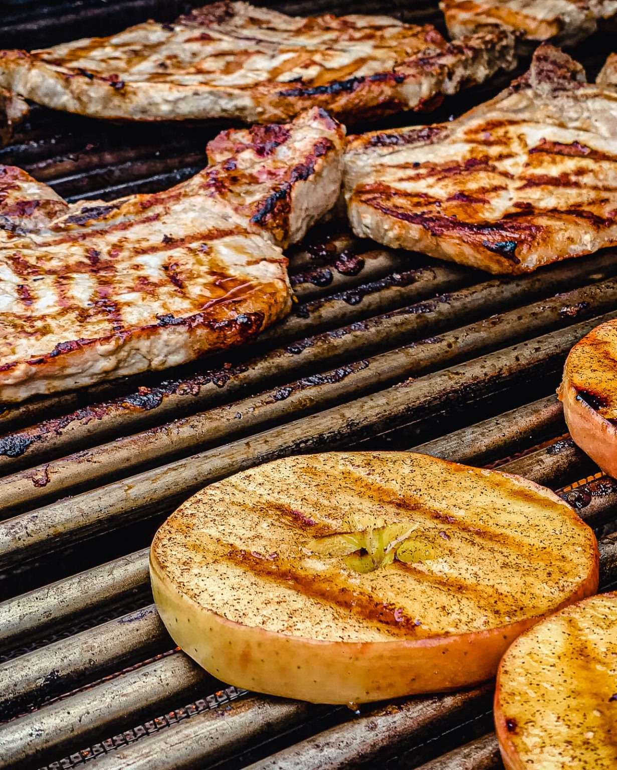 Glazed Grilled Pork Chops with Grilled Cinnamon Apples | Grill Recipes
