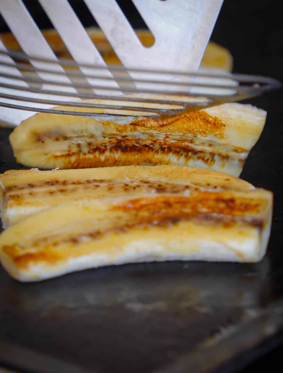 Colombian Burger with Grilled Bananas - Grillseeker